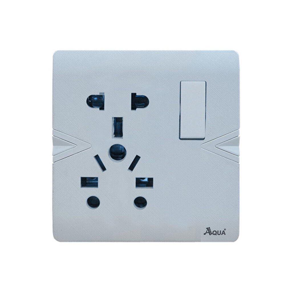 AQUA ARROW WHITE UNIVERSAL SOCKET - Aqua Electrical Switches & Sockets